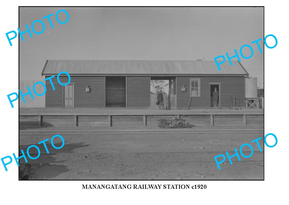 Large Photo Of Old Manangatang Railway Station, C1920 – Images and Archives