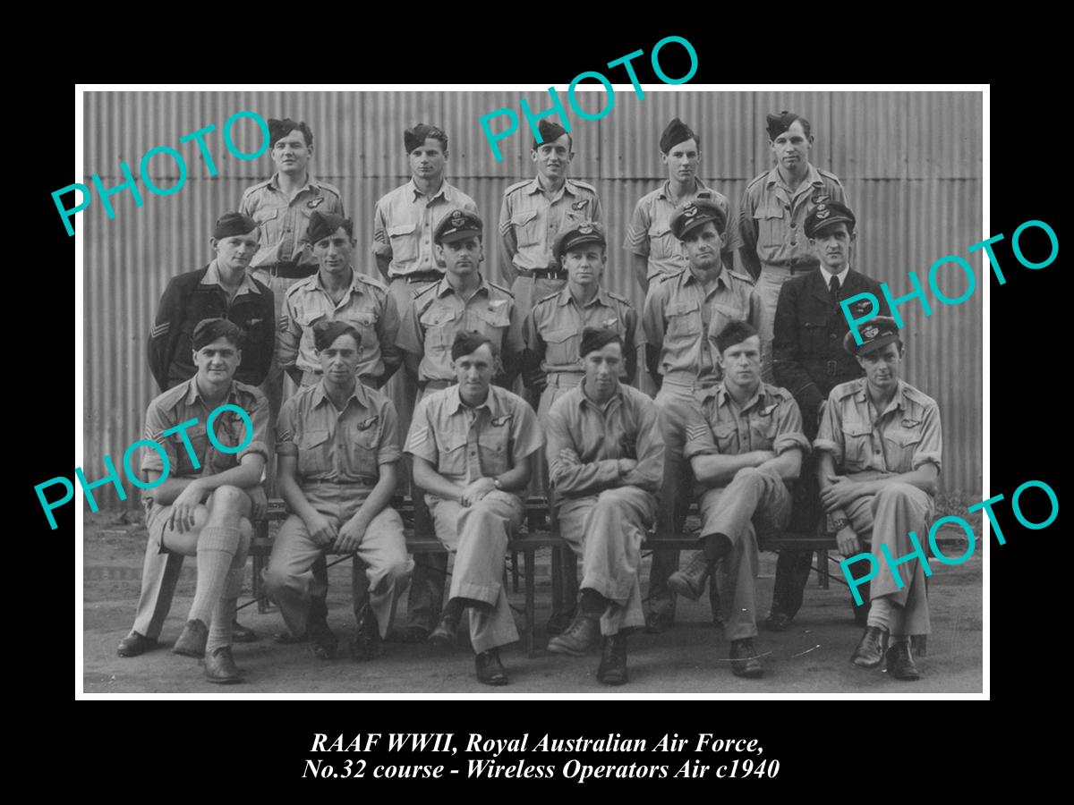 OLD LARGE HISTORIC PHOTO OF WWII RAAF, THE No 32 WIRELESS OPERATORS c1 ...